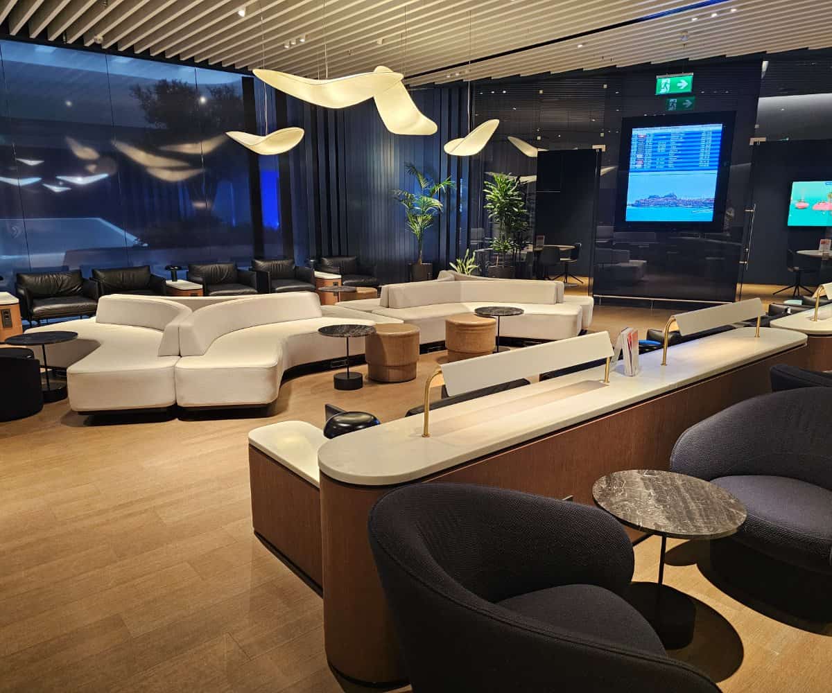 Review: AEGEAN Airlines Business Lounge, Athens, Greece - A Luxury ...
