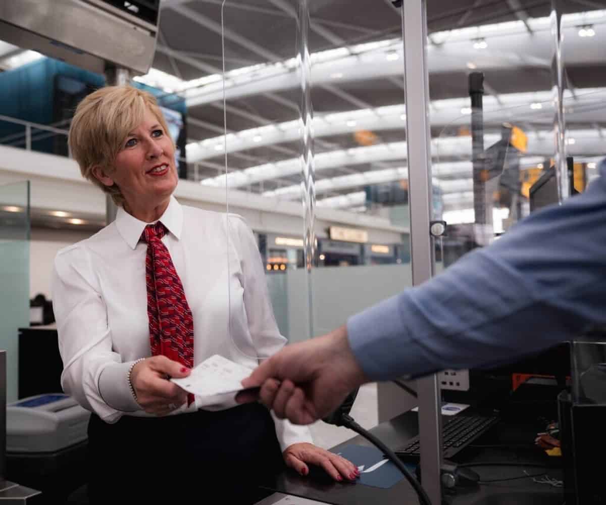 British Airways Business Class vs First Class: Which Avios redemption ...